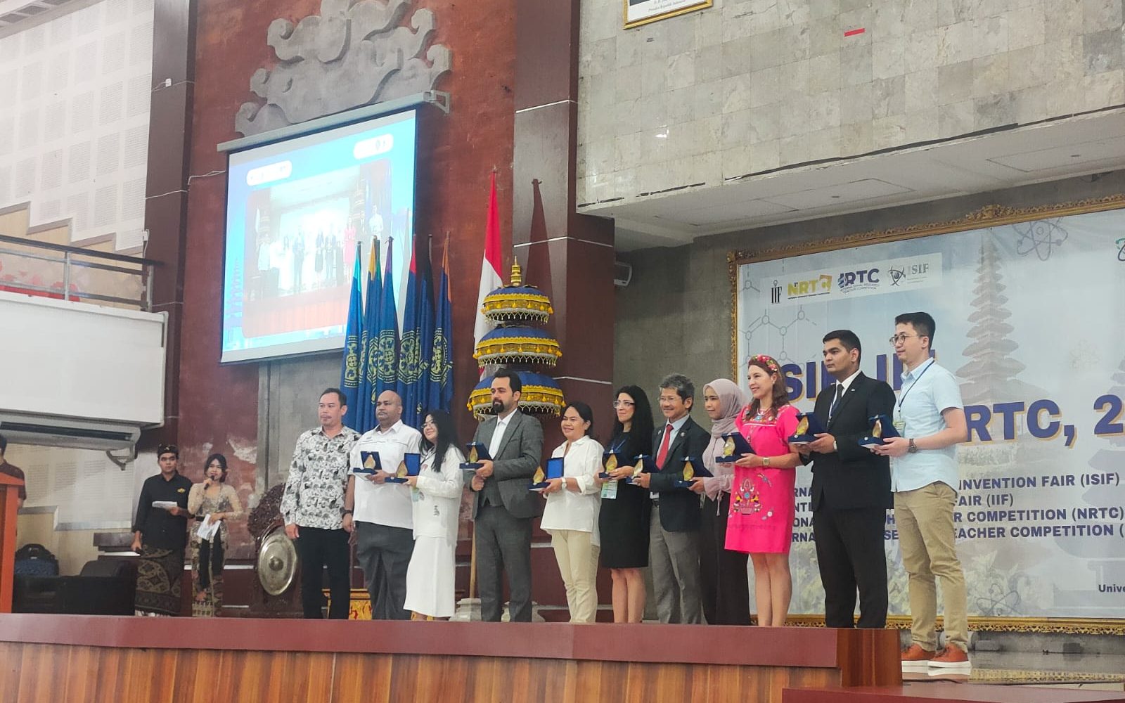 ISIF Official Website